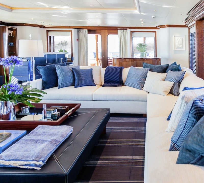62m CUSTOM SUPERYACHT Yacht Charter Details, Feadship | CHARTERWORLD ...